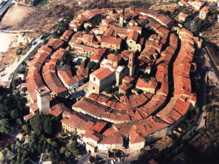 SmartGuide: Discover the beauty of Lucignano